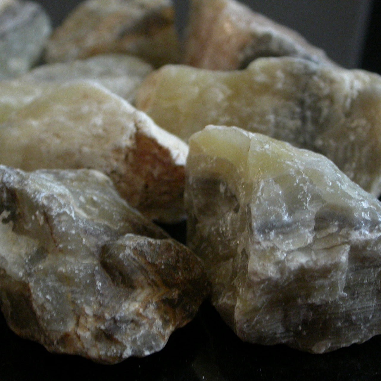 Onyx Mineral Raw